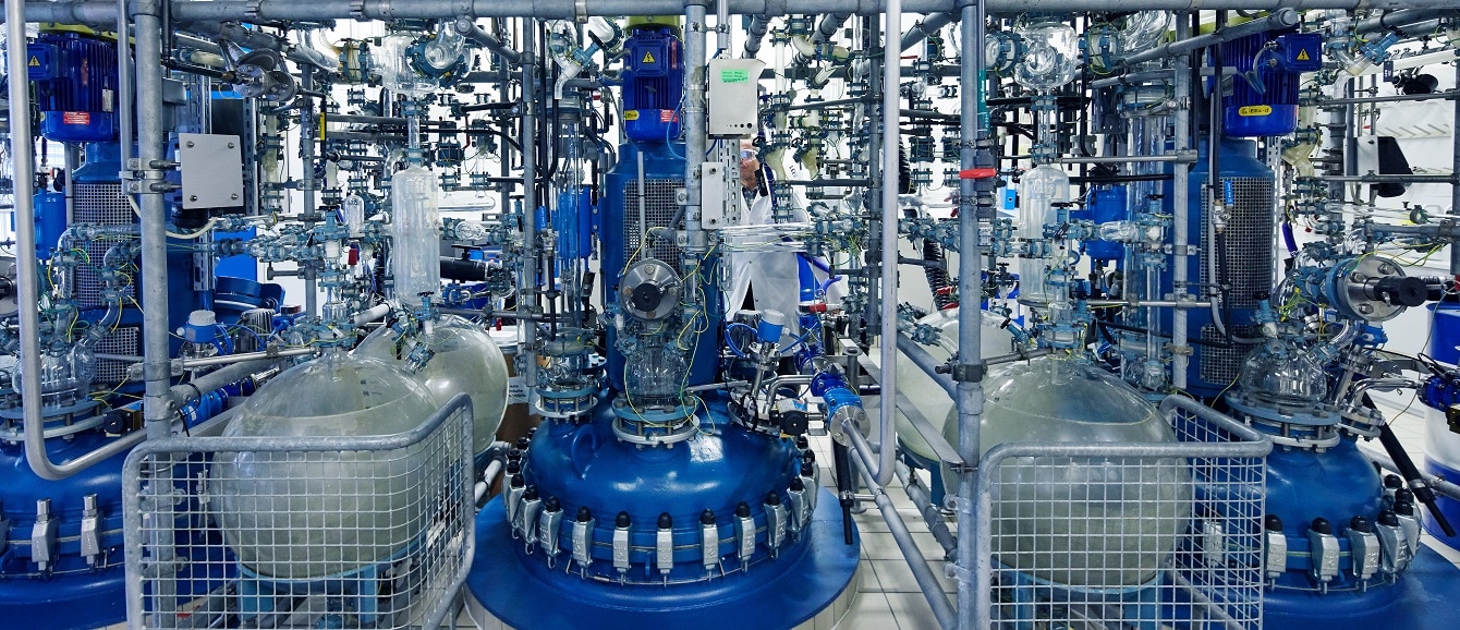 Scalable tag-assisted one-pot liquid-phase oligo synthesis