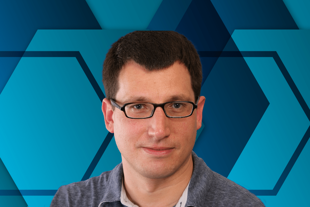 Cost-efficient and green manufacturing of peptides thanks to Molecular ...